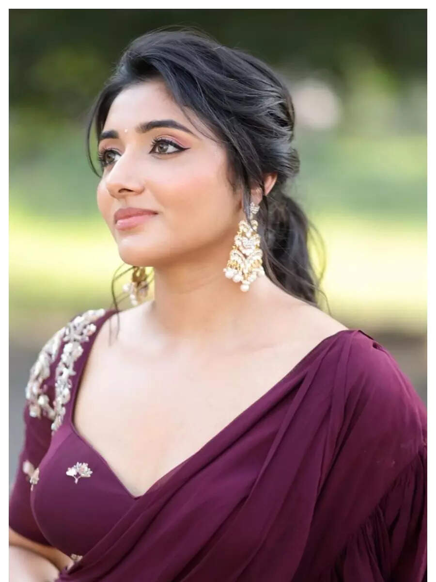 Mirna's stunning clicks you can't miss | Times of India