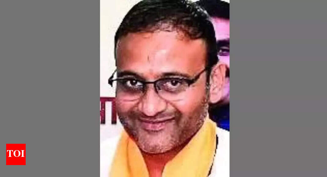 Bjp: Congress MLA in MP finally joins BJP 2 years after saffron switch ...