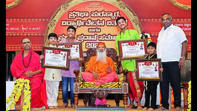World Cup: Meritorious Students, Achievers Felicitated | Mysuru News ...