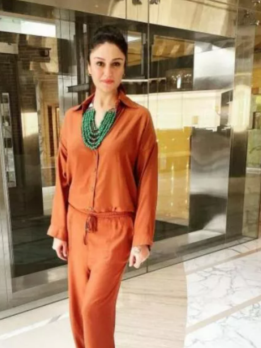 Sonia Aggarwal'a mesmerizing stills | Times of India