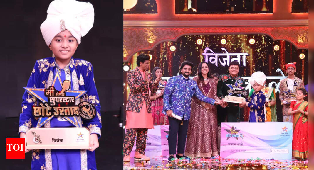 Sankalp Kale lifts the trophy of Me Honar Superstar Chhote Ustaad 2 ...