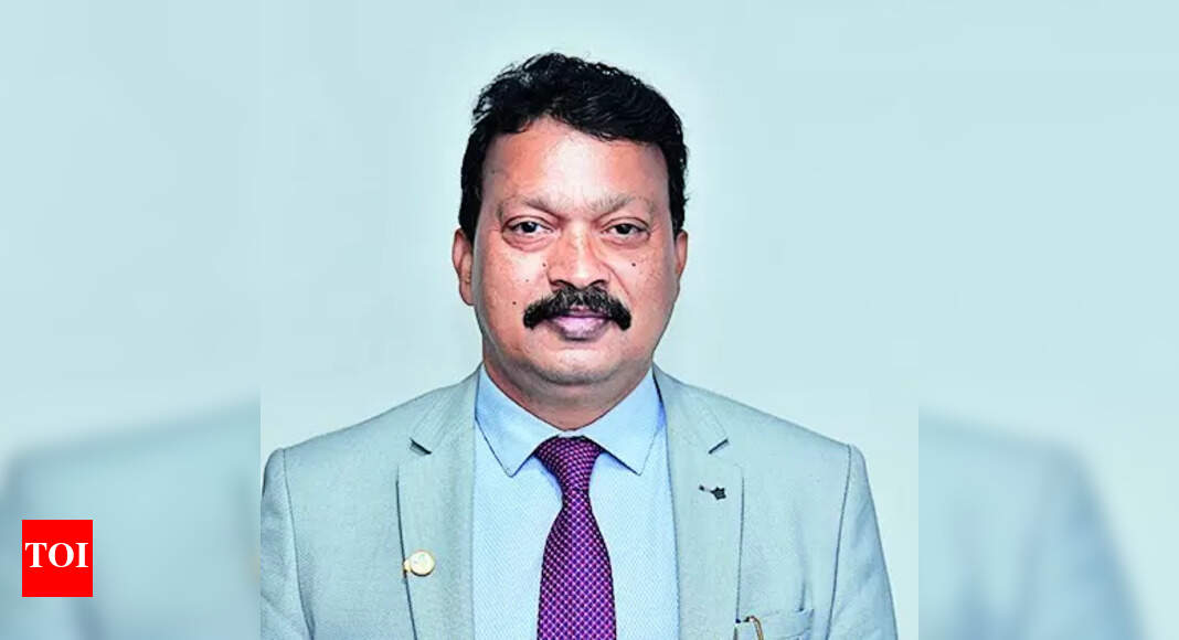 Canara Bank Executive: Bhavendra Kumar Executive Director Of Canara Bank | Bengaluru News - The ...