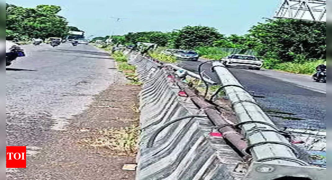 Poles unscrewed, LED street light bulbs stolen from Southern Bypass ...