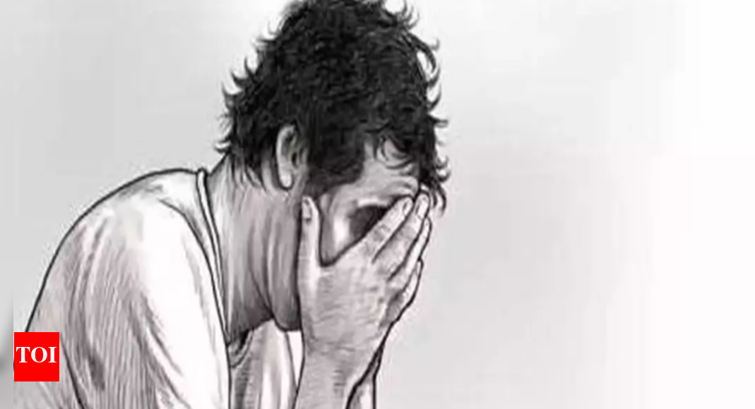 Delhi: 6,000 hold on to invisible hand to deal with stress | Delhi News ...