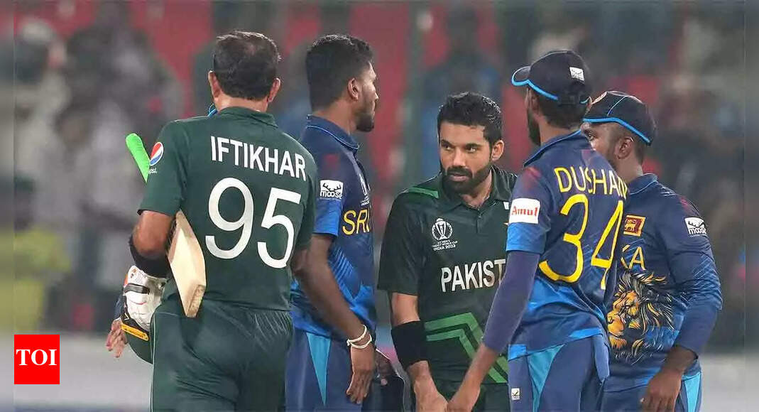 Pakistan reach for the stars, bring down the skies | Cricket News ...