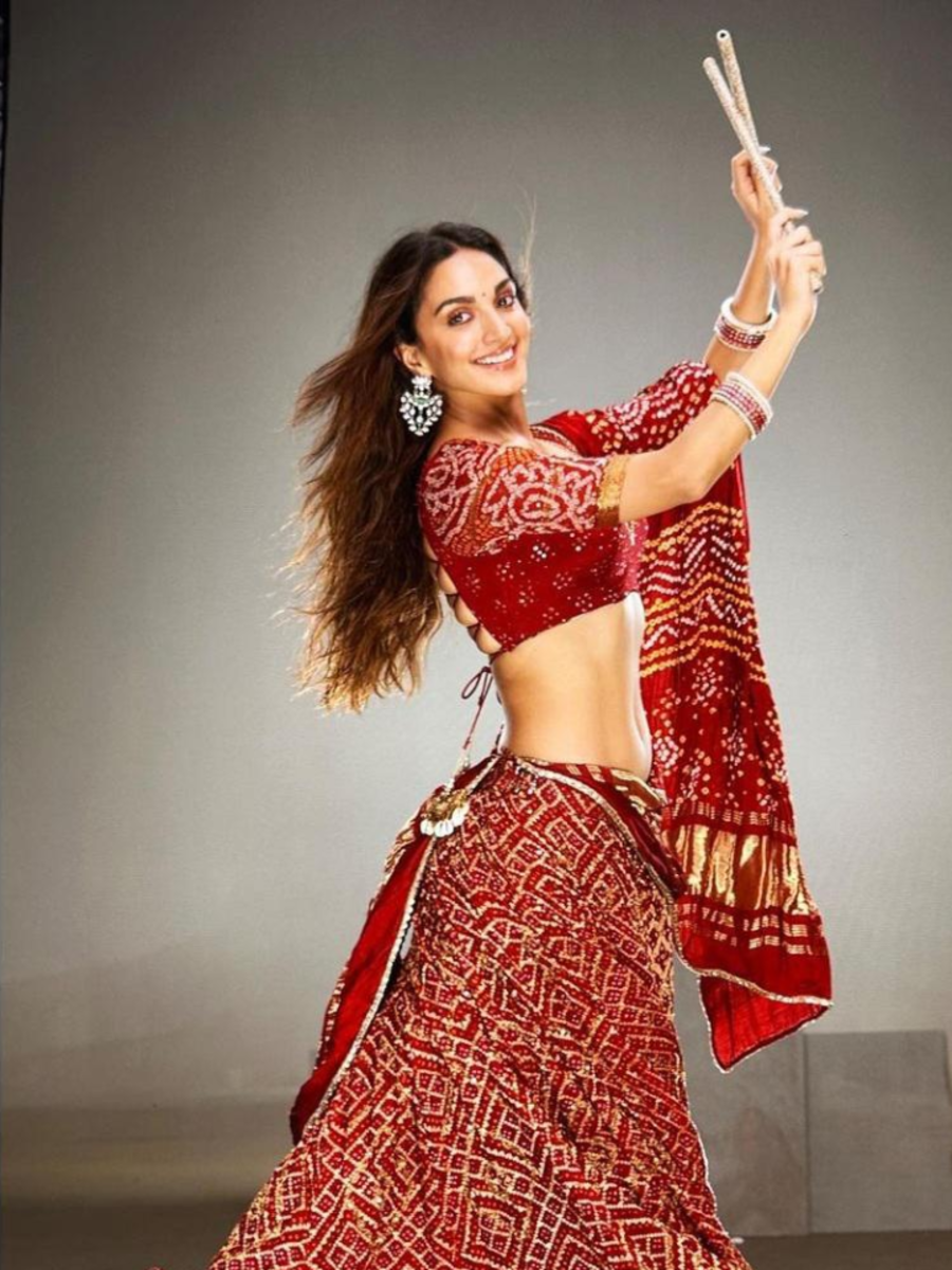 Navratri outfit ideas to glam up your garba nights | Times Now