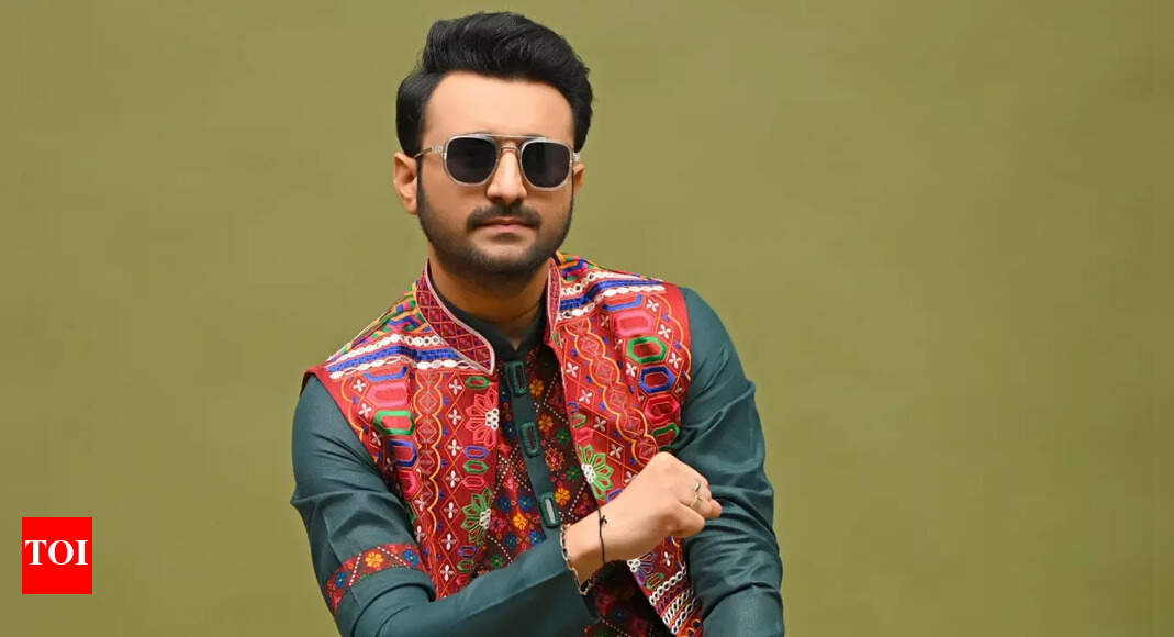 Navratri 2023: Sharad Lashkari set to ignite the stage for Pre-Navratri ...