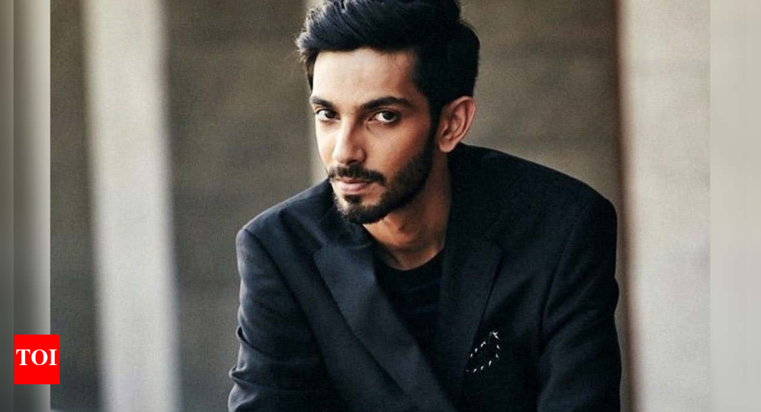 'Leo' third single 'Anbenum' releases; netizens ask Anirudh to give a ...
