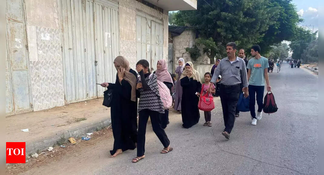 Israel army drops flyers warning Gazans to flee 'immediately': AFP ...