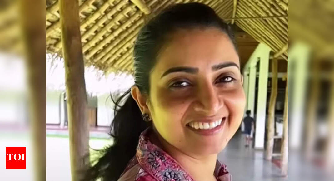 Television actress Sujitha Dhanush enjoys a vacation with her family ...