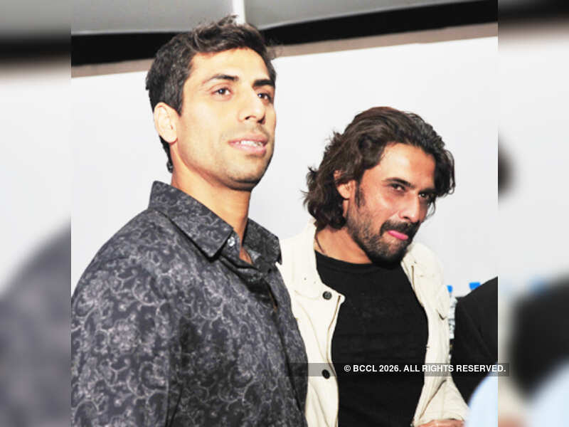 Ashish Nehra and Mukul Dev attend Johnnie Walker Jet black circuit ...