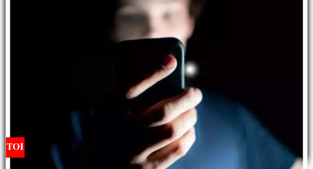 Mumbai: Screen addicts form 'relationships' with fictional characters ...