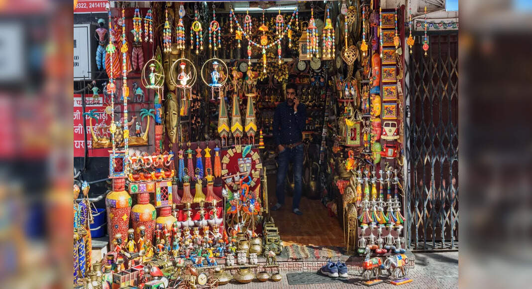 Famous local markets in Noida for ardent shoppers!, Noida - TimesTravel