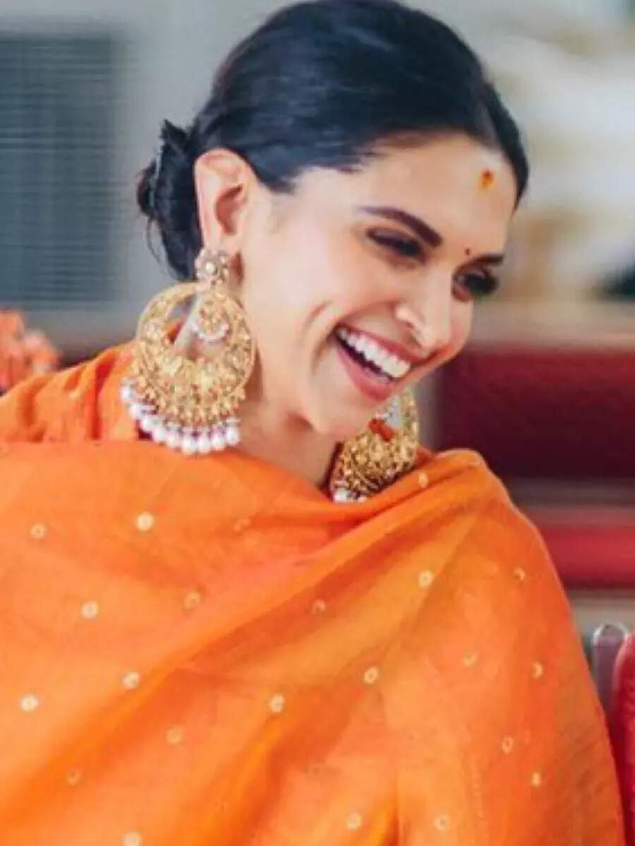 Navratri 2023: Deepika Padukone-Inspired Orange Outfits For Day 1 ...