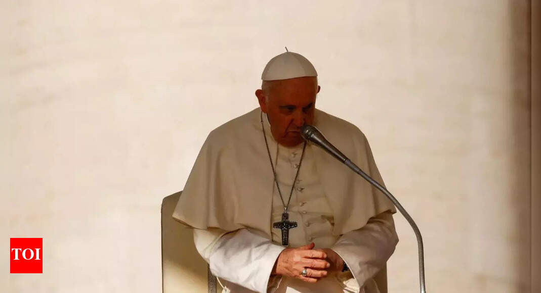 Pope Francis calls for humanitarian corridors to help those under siege ...