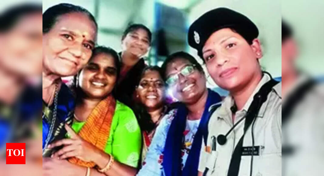 Women Safety: Rpf ‘sahelis’ To Help Women Travelling Sans Male ...