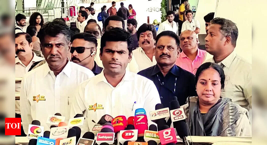 Extinction Event: Sonia, Priyanka Aiming Only For Dmk’s Development: Annamalai | Coimbatore News ...