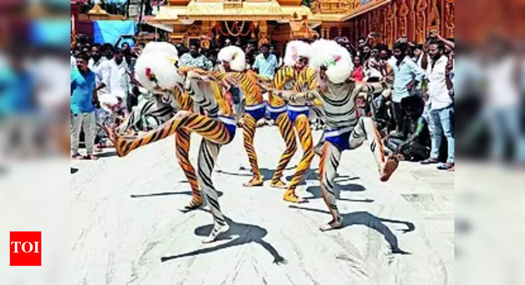 Tiger Dance: Pili Vesha Competitions To Add Vibrancy To Dasara Fest ...