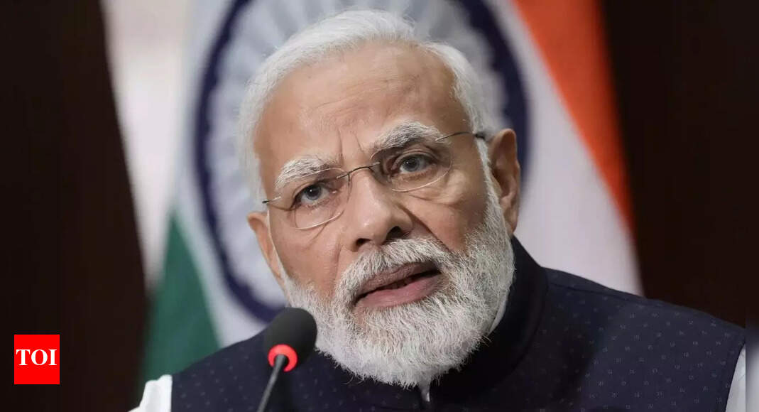 India should aim to send man on moon by 2040, set up space station by ...