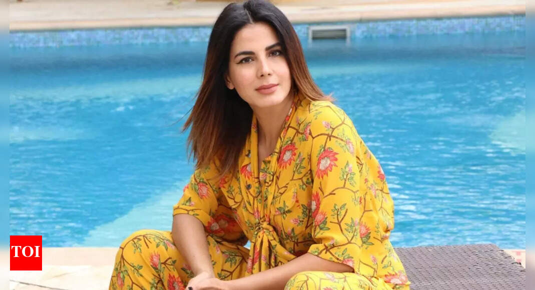 Kirti Kulhari to make international debut with 'Sach is Life' | Hindi ...