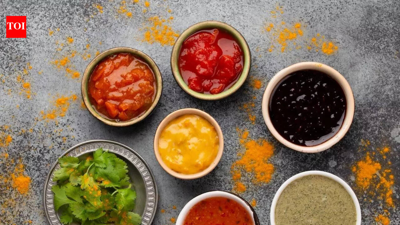 6 fruit chutneys, how to make them, and their benefits