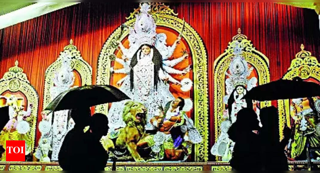 Durga Puja: Cloud Shadow Over Last Leg Of Durga Puja In State Capital ...