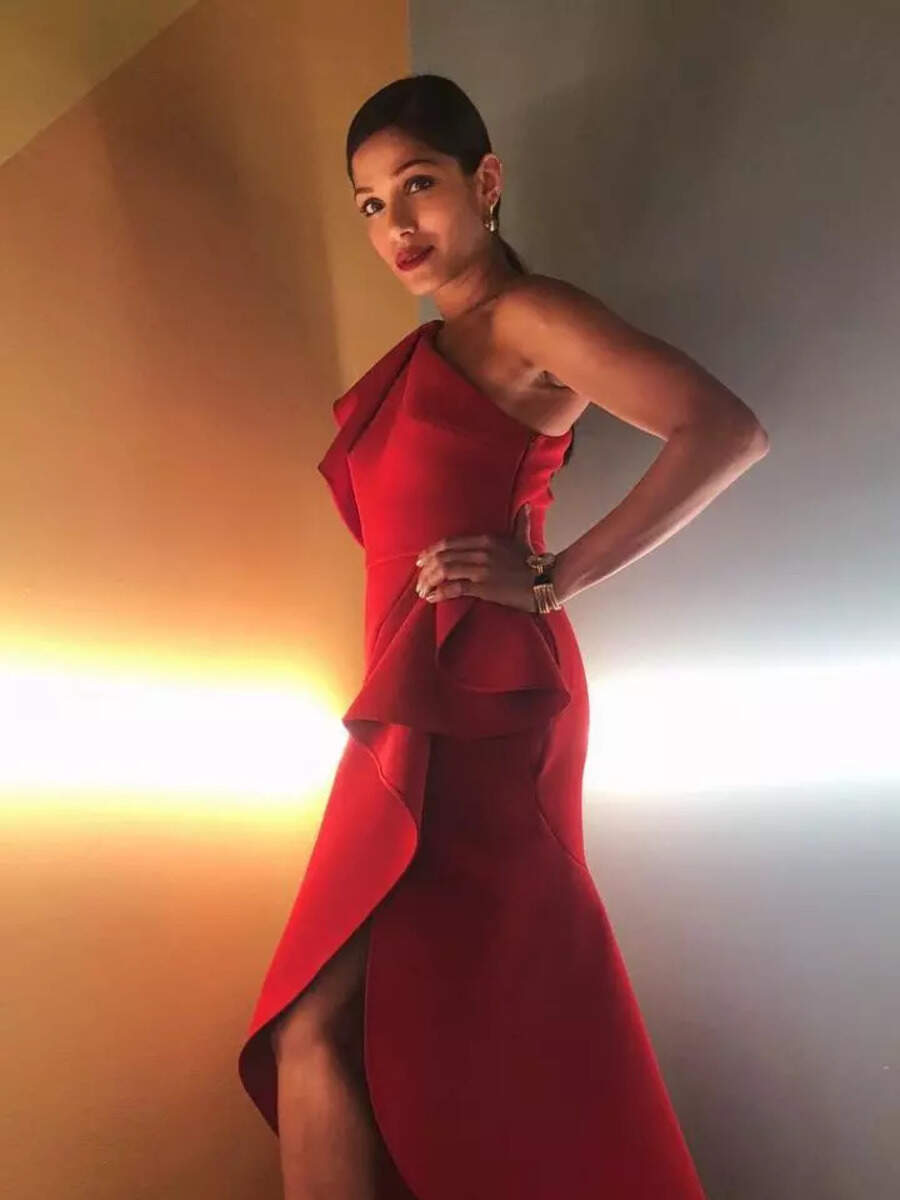 Freida Pinto's Unmissable Fashion Outings | Zoom TV