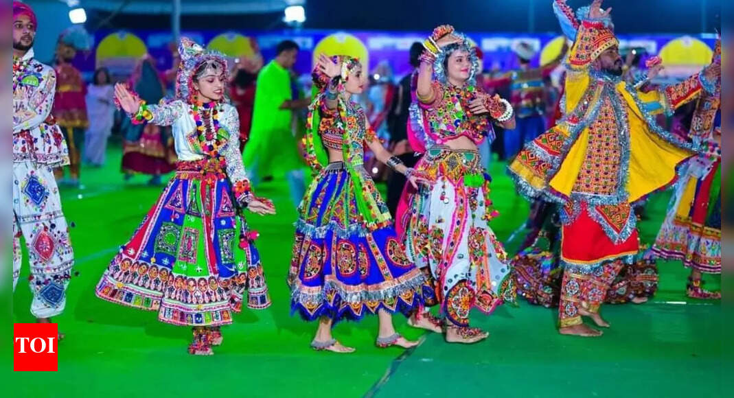 Ras Garba adds to Navratri joy in Hyderabad | Hyderabad News - Times of ...