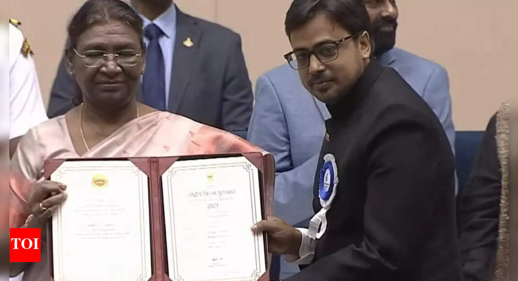 69th National Film Awards: Director Manish Saini is honoured for Best ...