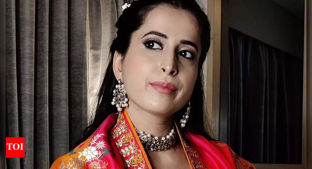 Manisha Arora elevates her festive look with a blend of halter and ...