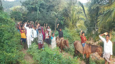 Tribals in Andhra Pradesh's Ananthagiri mandal take to streets ...