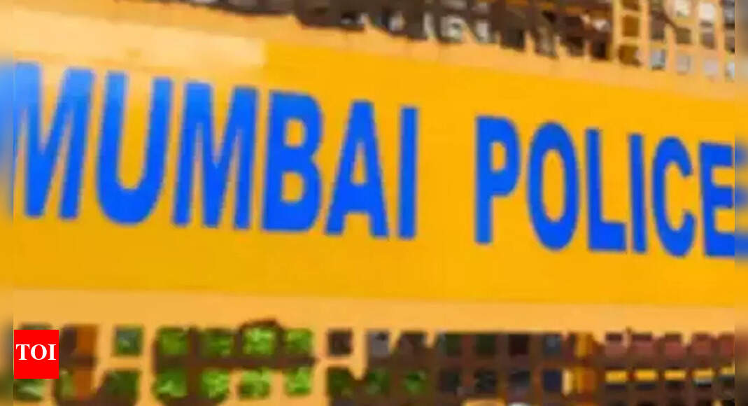 'ATS cop' calls police for help after bar fight, gets exposed | Mumbai ...