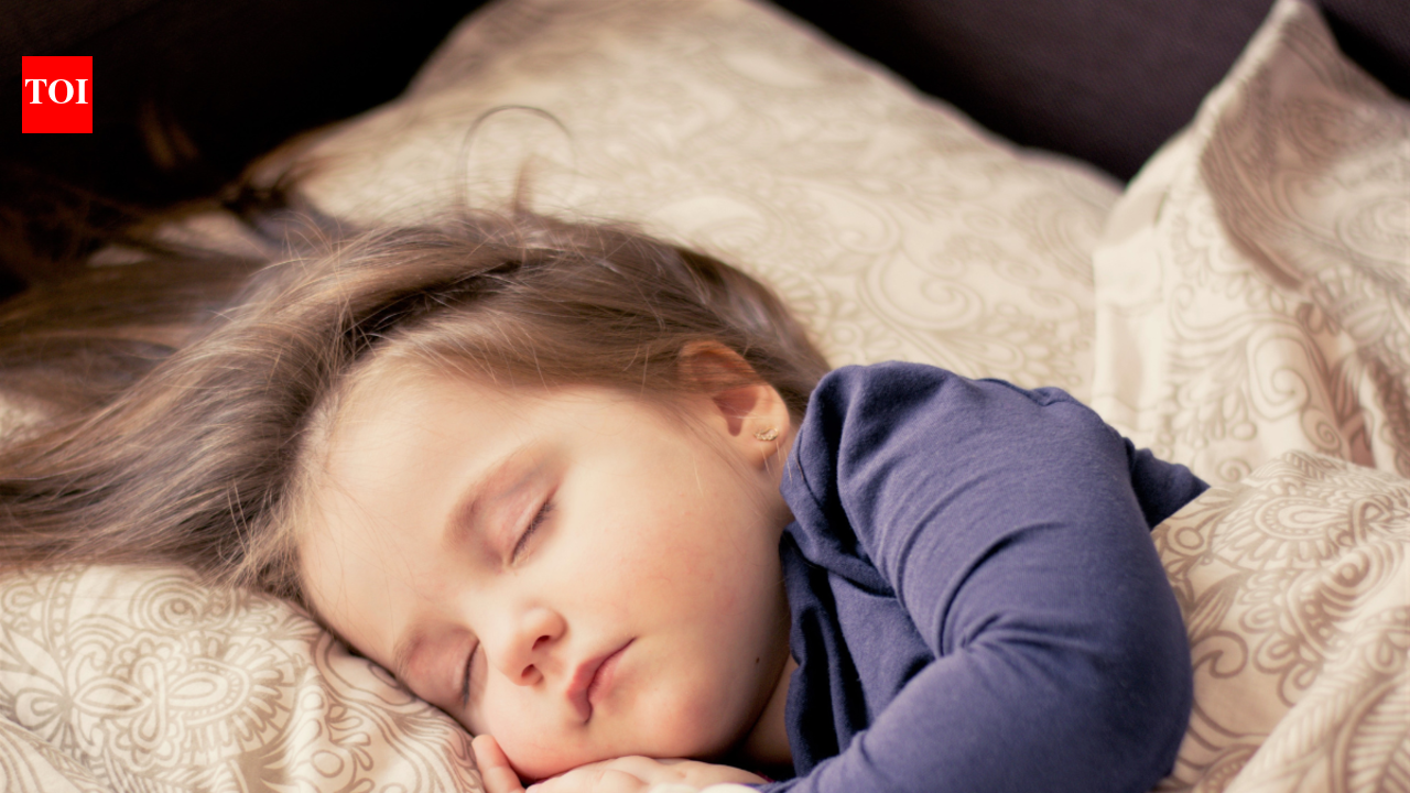 How losing JUST one hour of sleep can harm your kids