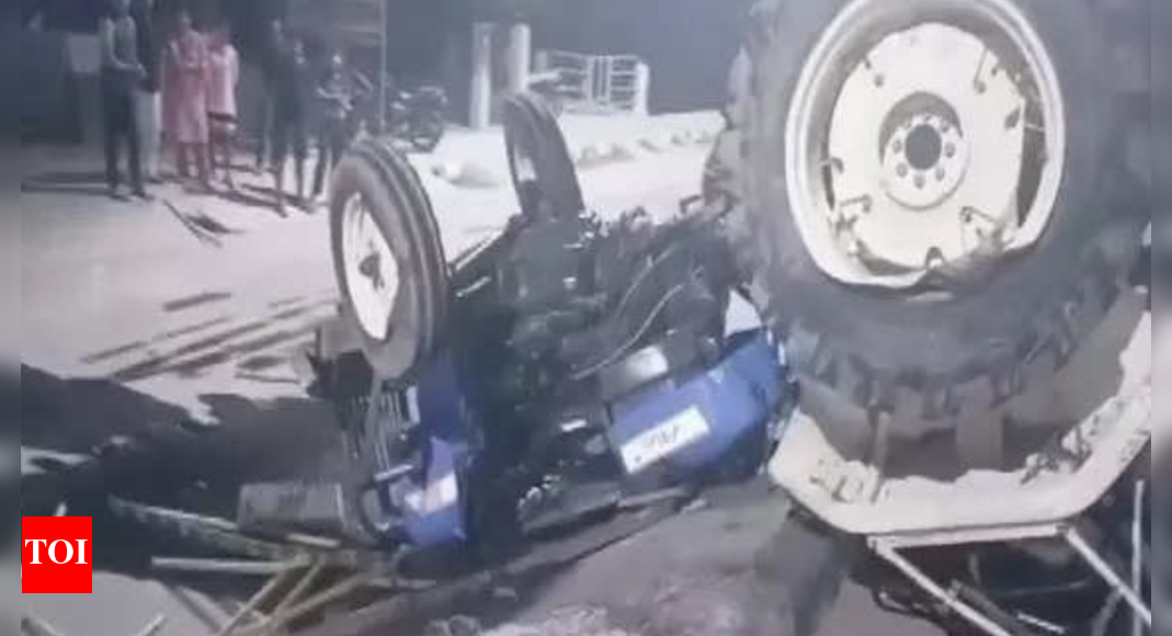 Six injured in road accident in UP's Etawah | Agra News - Times of India