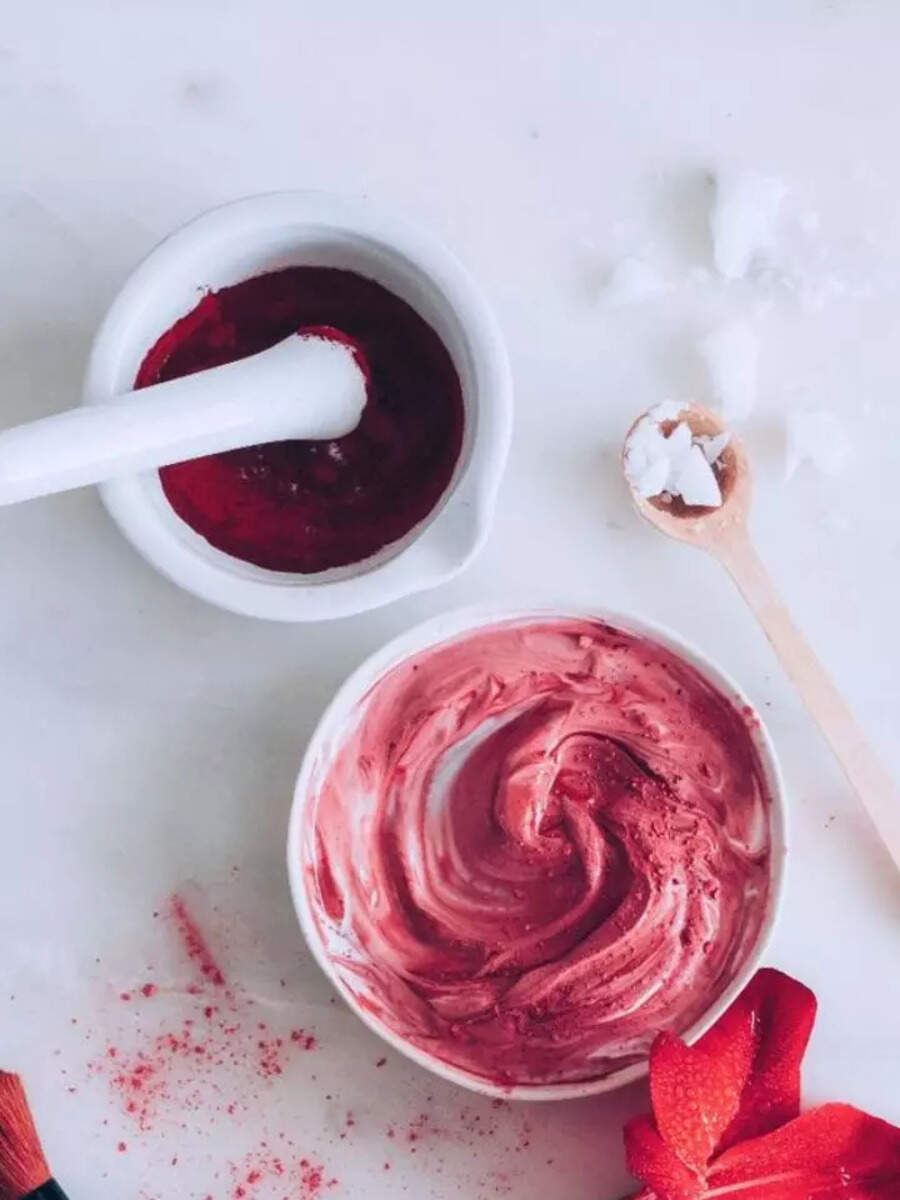 How to make beetroot cornstarch cream which works like botox | Times of ...