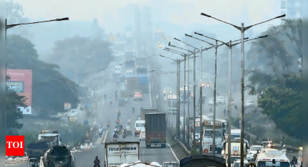 High temperature, humidity & haze make for odd weather this October | Pune News - Times of India