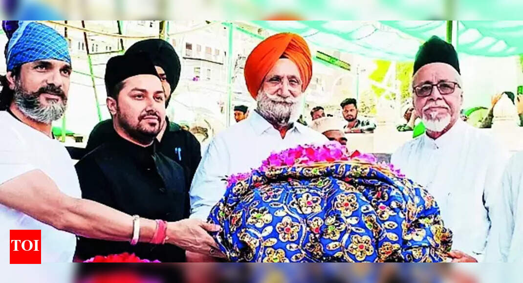 Quality Of Life: Randhawa’s Visit To Dargah, Pushkar Catches Attention ...