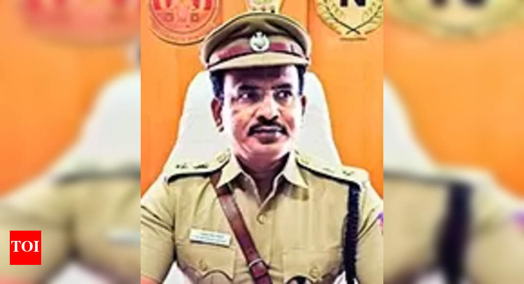 Udhagamandalam: Sundaravadivel Assumes Charge As Nilgiris Sp ...