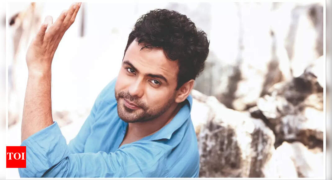 Breaking into any new medium is tough: Pawan Shankar - Times of India