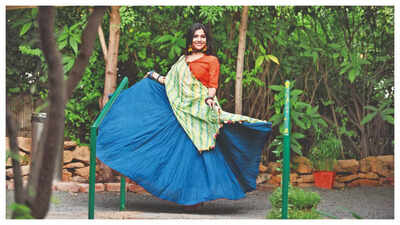 #Navratrifervour: It's about the light makeup & traditional jewellery ...