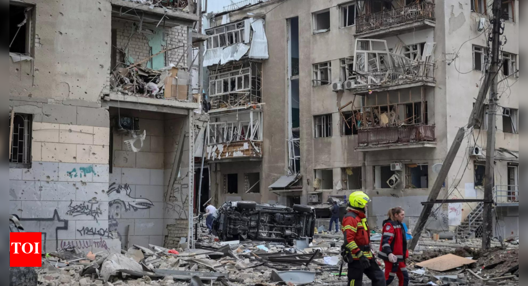 Rocket Strike: 6 dead in Russian rocket strike as Ukraine reports ...