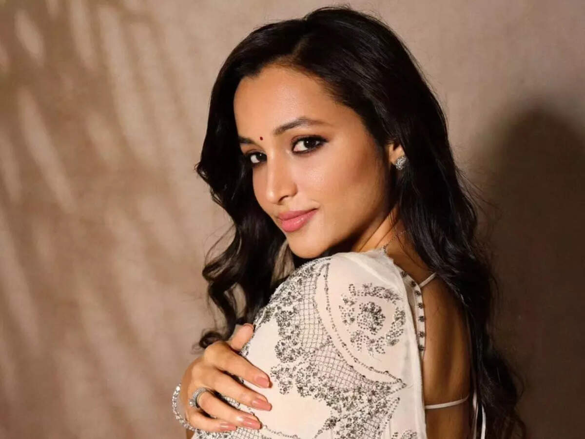 Srinidhi Shetty and Kichcha Sudeep Gear Up for a Power-packed ...