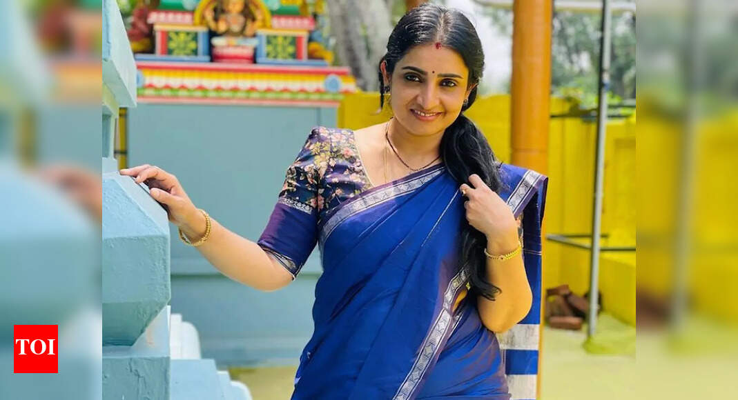 Pandian Store's actress Sujitha Dhanush enjoys a devotional trip with ...