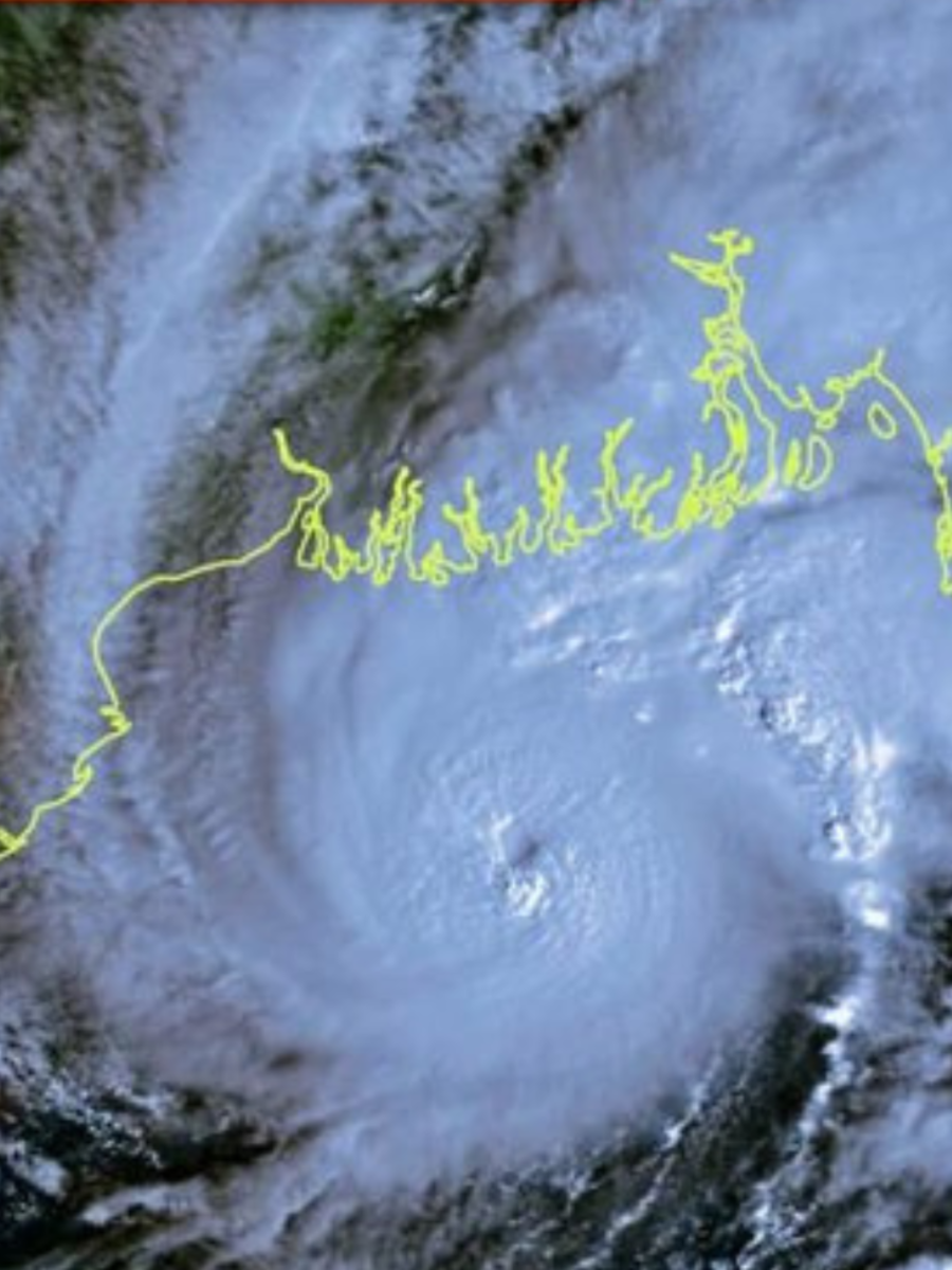 Cyclone Hamoon Inches Closer To West Bengal | All You Need To Know ...