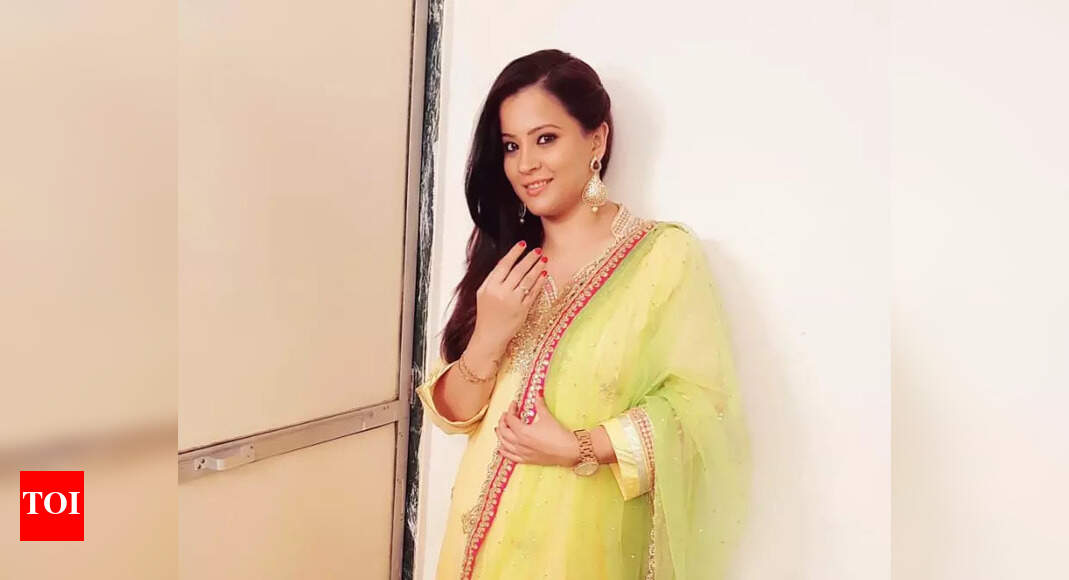 Ekta Sharma to enter a new show in a negative role - Times of India