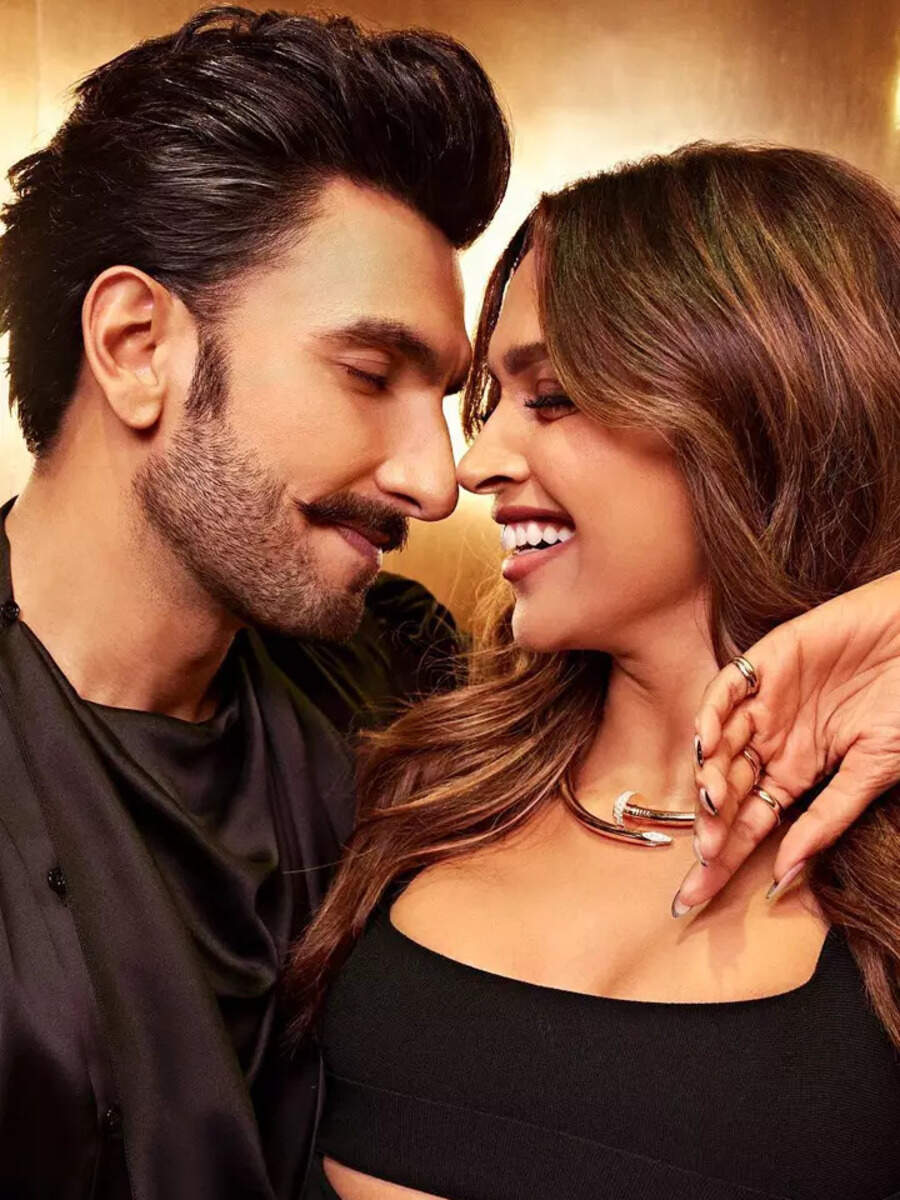 Deepika Padukone and Ranveer Singh give major couple goals in black outfits | Times of India