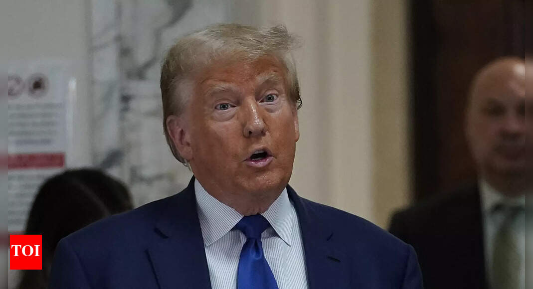 Trump's remark outside court draws judge's notice as Cohen returns to ...