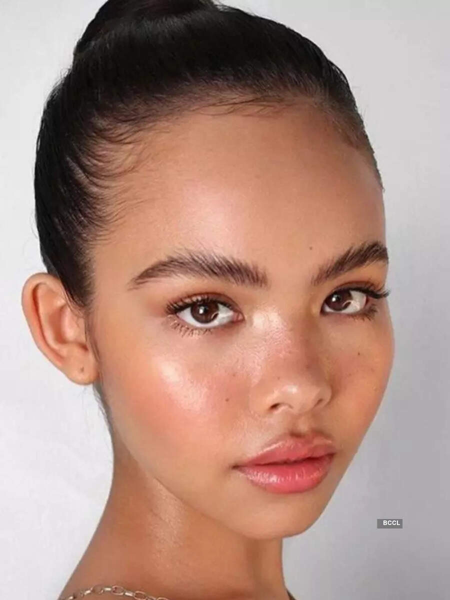 Step by step guide to nail the 'no-makeup' look | Times of India