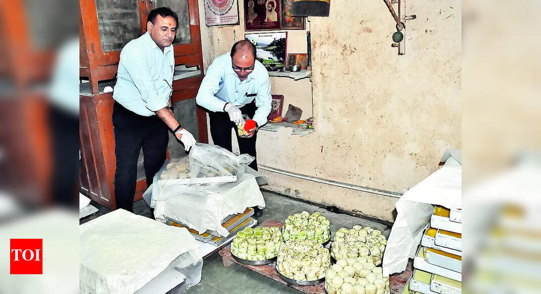 Health Care: 24 Samples Of Ghari Collected 3 Days Before Chandi Padvo ...