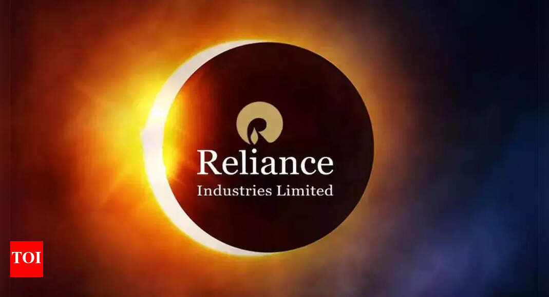 Mcap of top 10 valued firms plunge Rs 1.52 lakh crore last week; Reliance, TCS biggest laggards ...